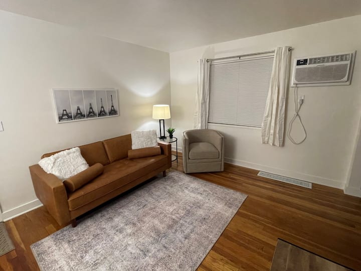 Stunning Newly Renovated 2-br Apt In Kettering - Dayton