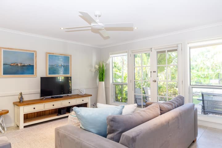 Sandy Beach 16, A 3 Bed Pool View Noosaville Villa - Noosa