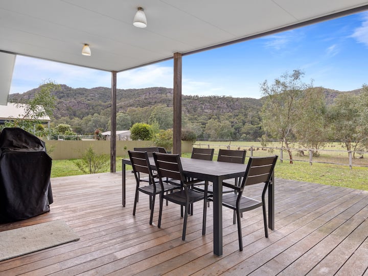 Amazing Location & Views. "Glendene" Halls Gap. - Halls Gap