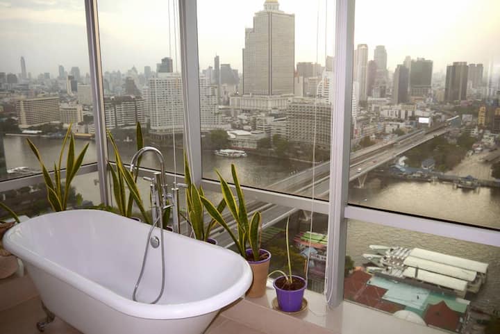 Corner River View One Bedroom Apartment - Bang Rak