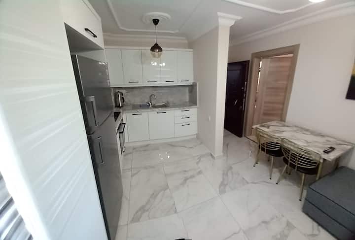 Newly Refurbished 1 Bedroom Flat In Gulluk. - Güllük