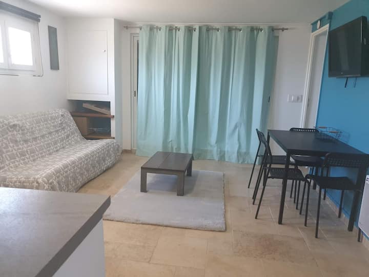 Charmant Logement Avec Parking Gratuit Sur Place - Forcalquier