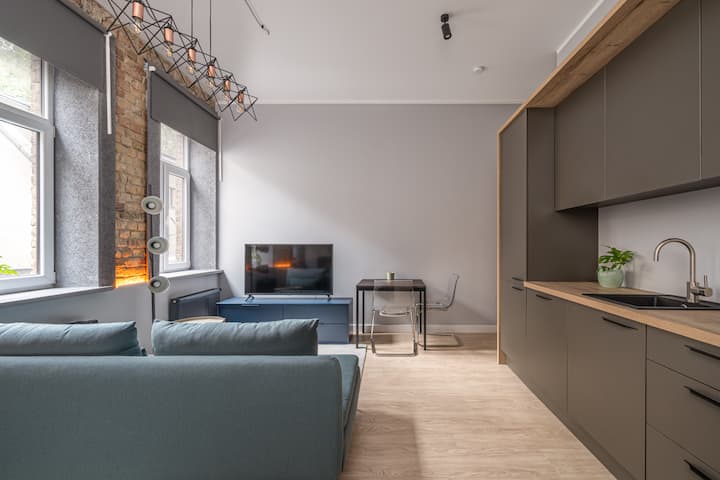 Quiet City Center Hideaway | Fast Wi-fi | Smart Tv - Riga, Latvia