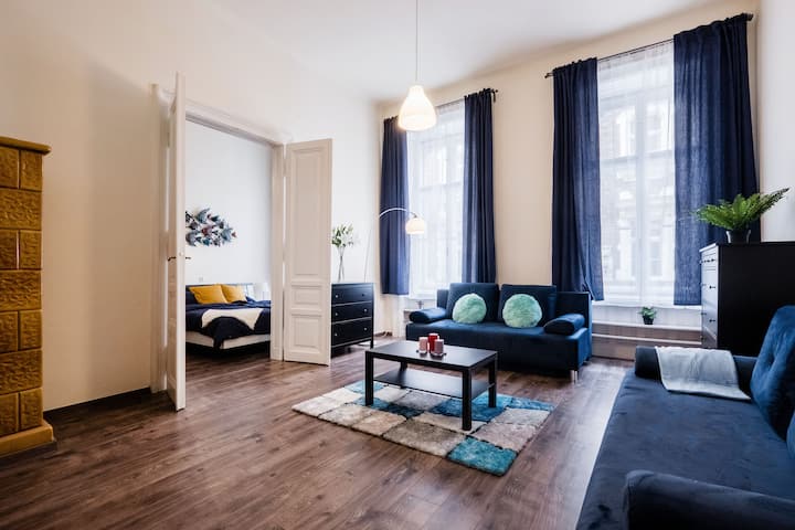 Sunny Condo | 2br | Washer | Tv | Corvin Quarter - Budapest