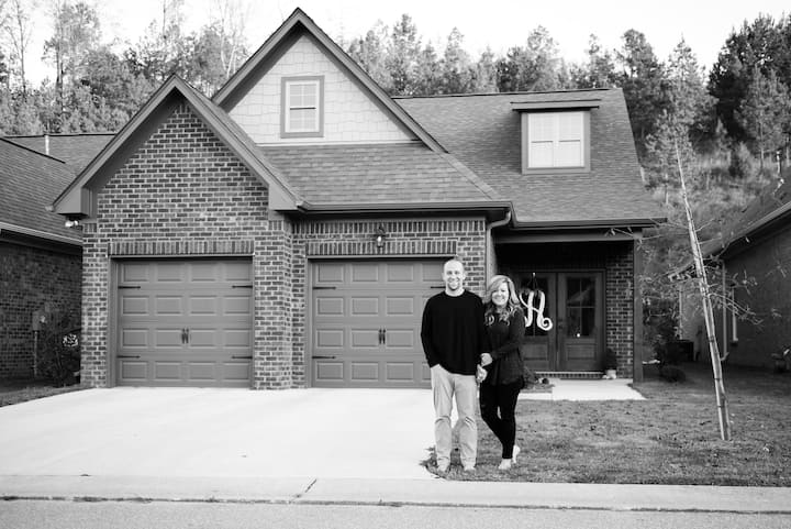 Quaint & Inviting
2 Bedroom/1 Bathroom Home - Helena, AL