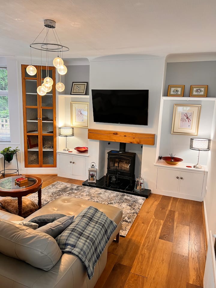 Park Avenue Villa, Barrowford, 3 Bed Entire Place. - Burnley