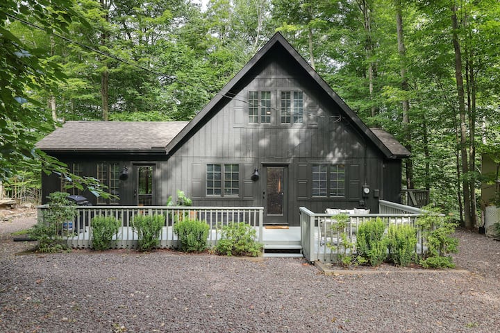 Calming, Charming Cabin In The Poconos - Lake Ariel, PA