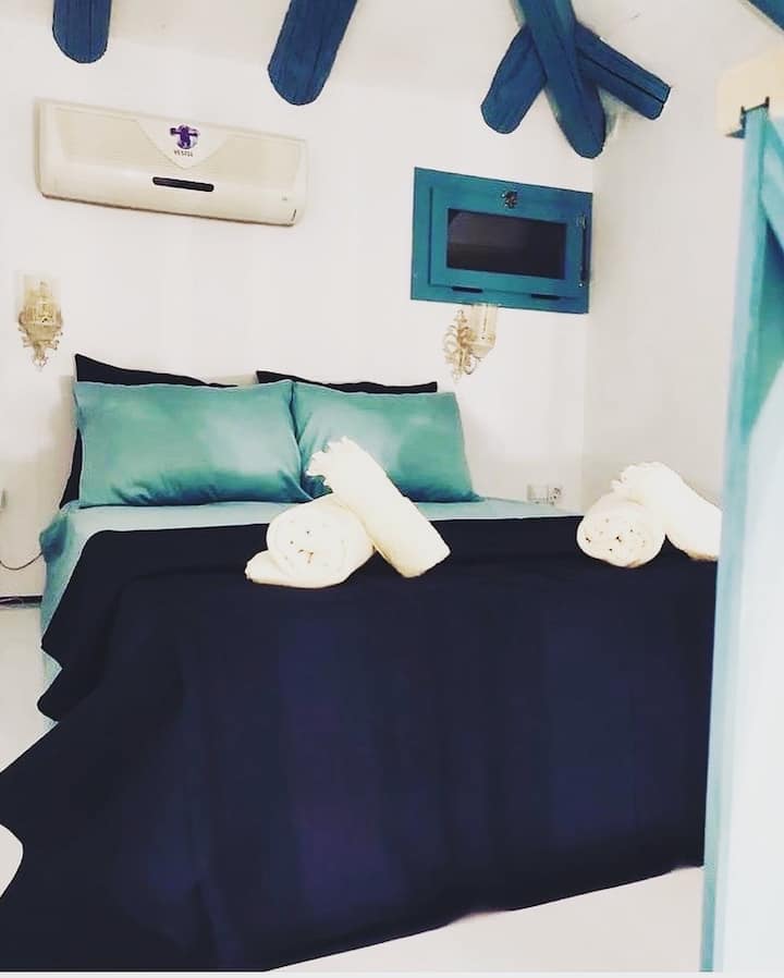 Denize Sıfır Müstakil Odalarda Kahvaltı Dahil - Cunda Adası