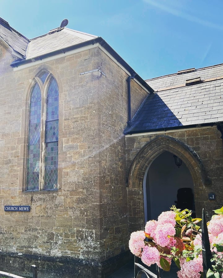 Unique Victorian Church Rooms/school - Dorset