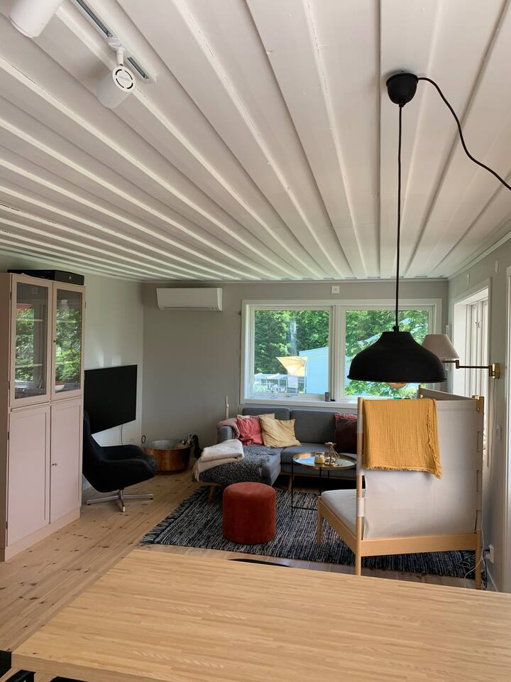 Modernt Sjönära Boende Vid Spexhultasjön. - Nässjö