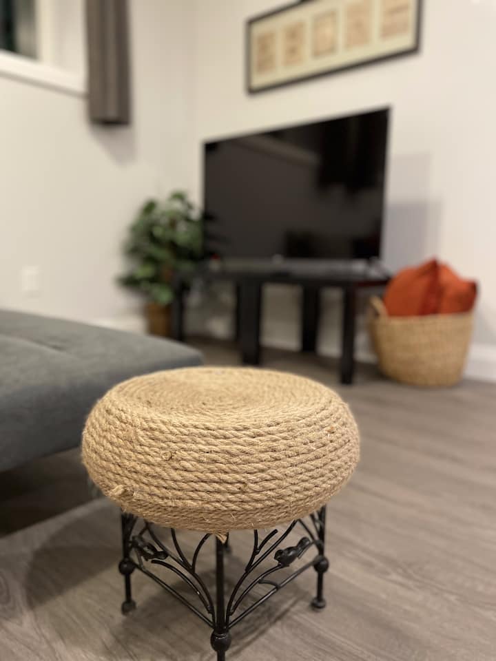 Cozy Orillia Lower Garden Suite - Orillia