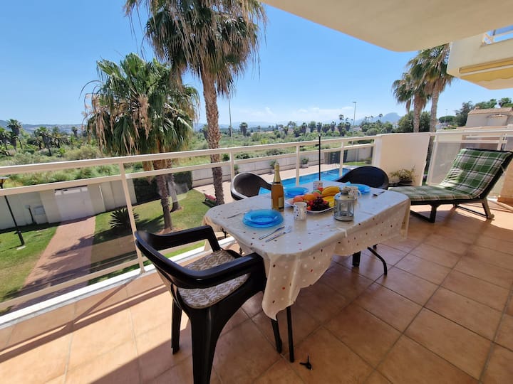 Apartamento De 3 Habitaciones Con Piscina Y Garaje - Denia