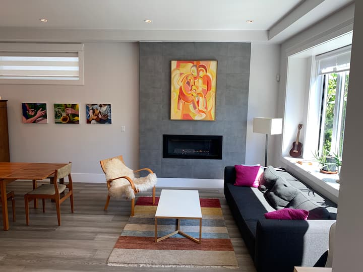 Modern Home, Sleeps 6-8, Centrally Located - Vancouver