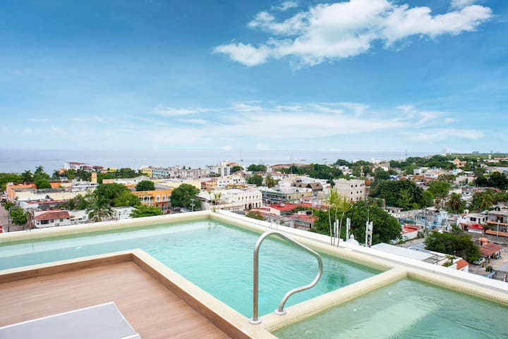 New Casa Centro! Ocean View W/ Rooftop Pool & Gym - Cozumel