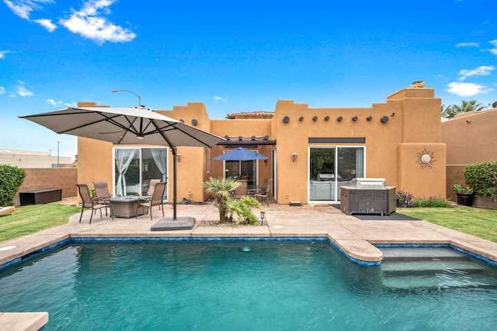 Spacious Pool/spa Boho Escape| King Bed! - Palm Desert, CA