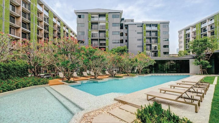 轻轨旁单间/双床 - Yan Nawa