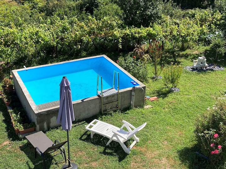 Maison Pour Un Petit Séjour Dans Les Montagnes - Bela