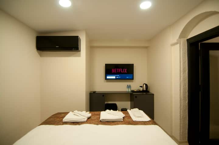 Renovated Stay With Cozy Bed, Next To Hagia Sofia - Estambul