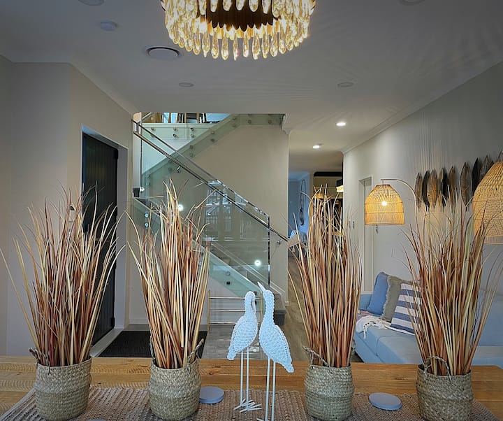 7 Bedroom Exclusive Residence - Auckland