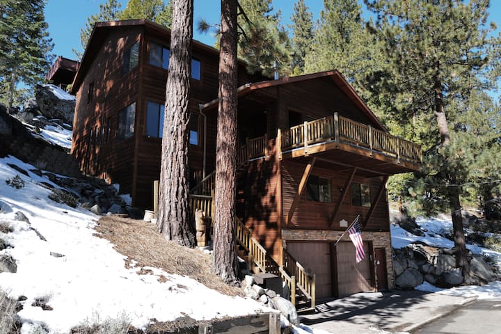 Beautiful Mountain Home & Forest Views! 10 Pp Max - Zephyr Cove, NV