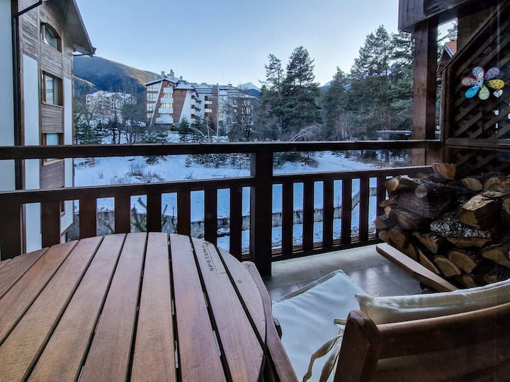 Year-round! Cozy Mtn Apt: Ski & Explore Nature - Bansko