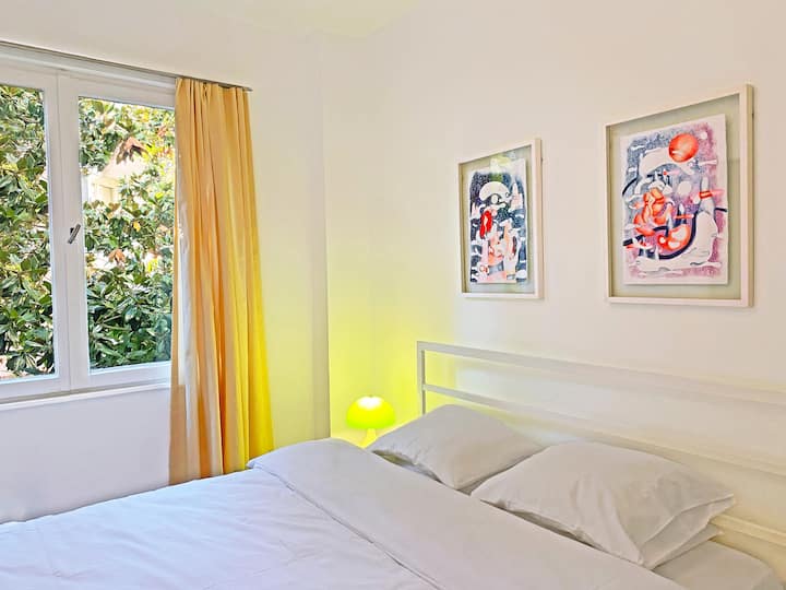 Artistic, Joyful, Central - İstanbul