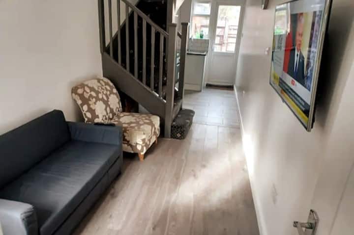 Cosy, Clean And Stylish 1 Bedroom Home In London - Bexley - London