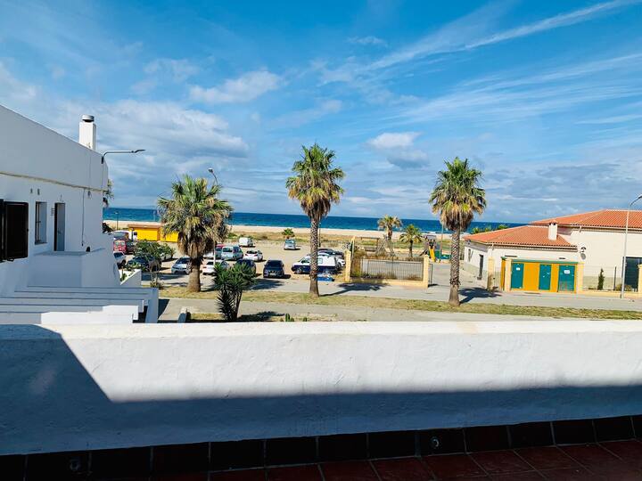 Apto En 1º Linea De Playa Con Piscina - Tarifa