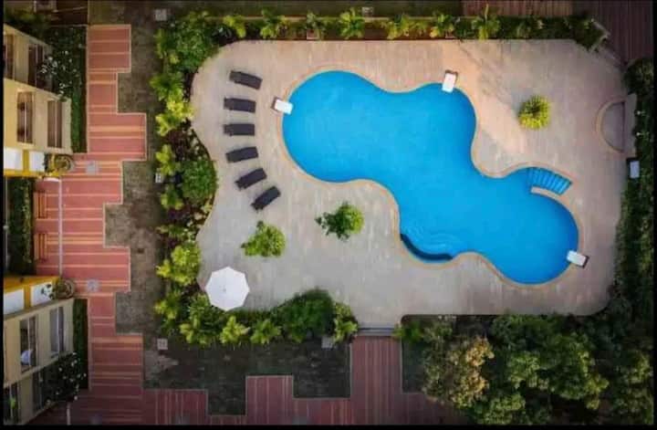 2bhk Pool View Apartment Near Anjuna Beach - Anjuna