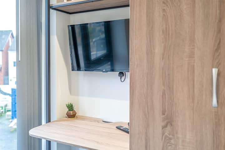 20% Off Longer Stays Near Wv Active • Free Parking - Wolverhampton