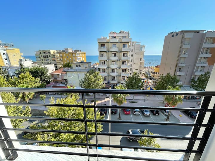 Luxurious Accommodation With Sea View. - Durres