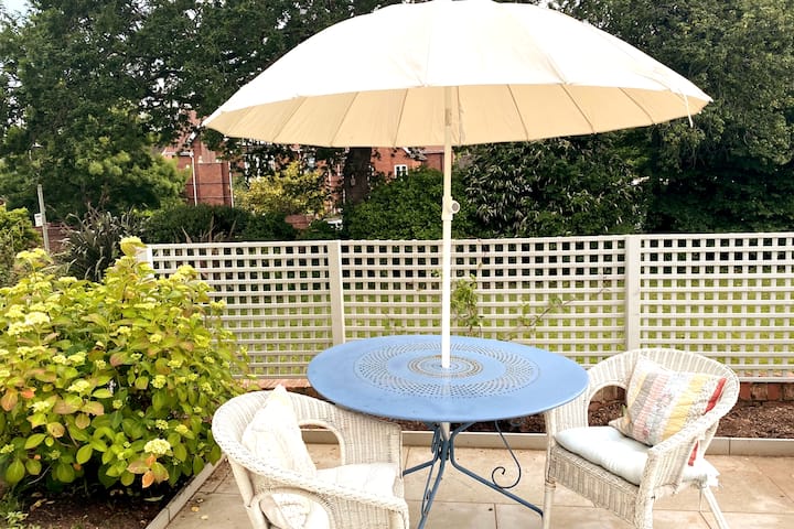 Seaway – Stunning Flat With Private Terrace - Budleigh Salterton