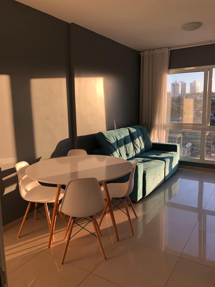 Apartamento 02 Quartos C/ Garagem, Piscina - Porto Alegre