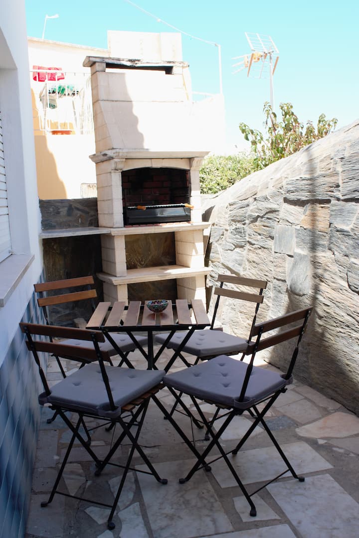 Casa Malu 2bed Old Town, W/ Desk, Ac & Bbq - Lagos