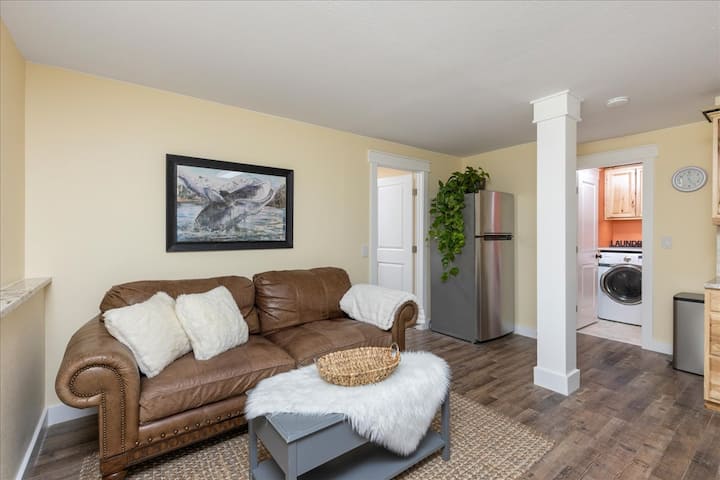 The Eagle's Nest I . Cozy, New & Comfortable! - Anchorage, AK