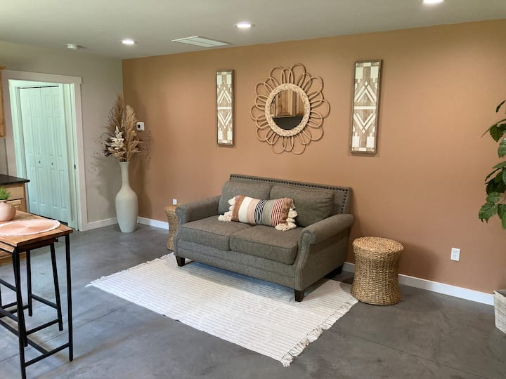 Cozy, Park Side, 1 Bedroom Retreat - Lake Margaret, Newnan