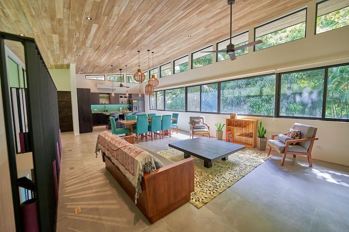 Prime Location Casa Patitos In Guiones Town - Nosara