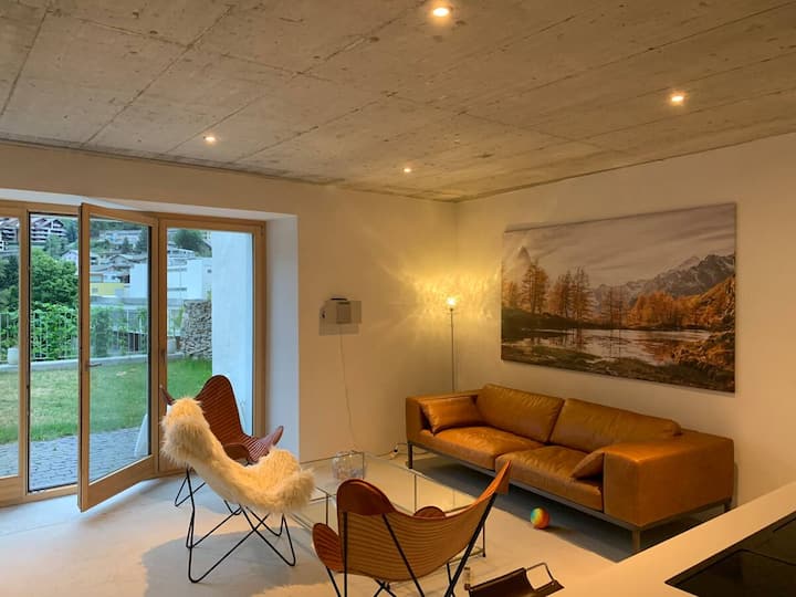 Modernes Einfamilienhaus In Der Altstadt Visp - Stalden