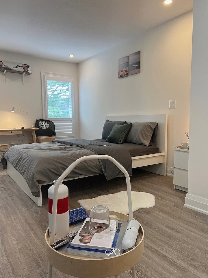 Bright & Luxurious Bedroom In Koreatown Dt Toronto - Toronto
