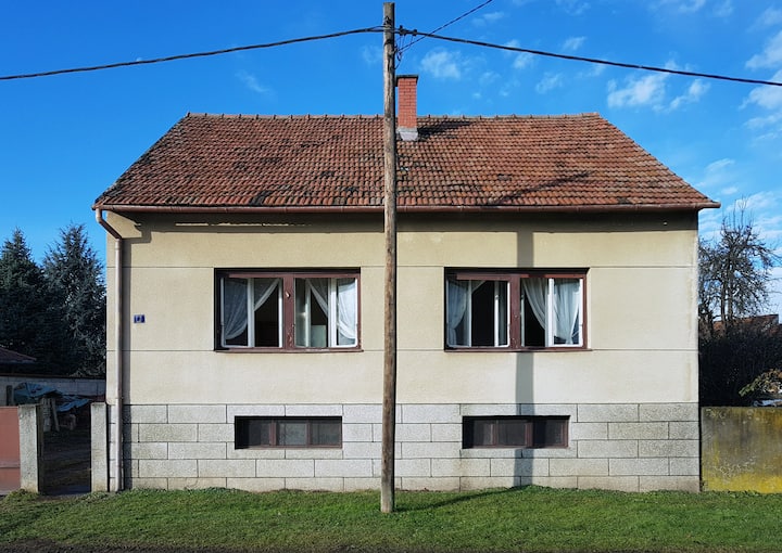 The Horror Or Idyll House From The 60s' Socialism? - Croacia