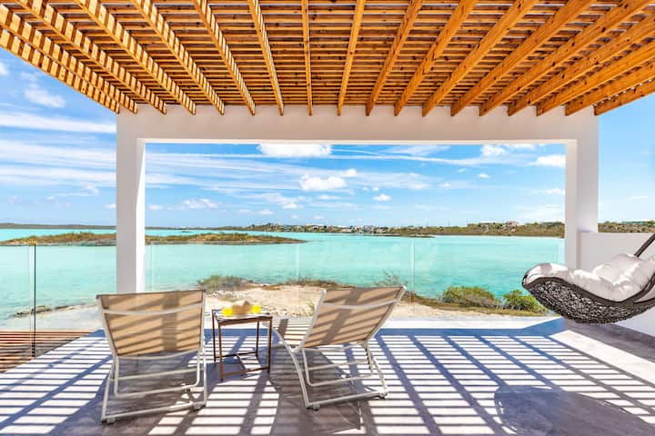 Vitamin Sea 6ix In Sapodilla Bay - No Hidden Fees - Turks and Caicos Islands