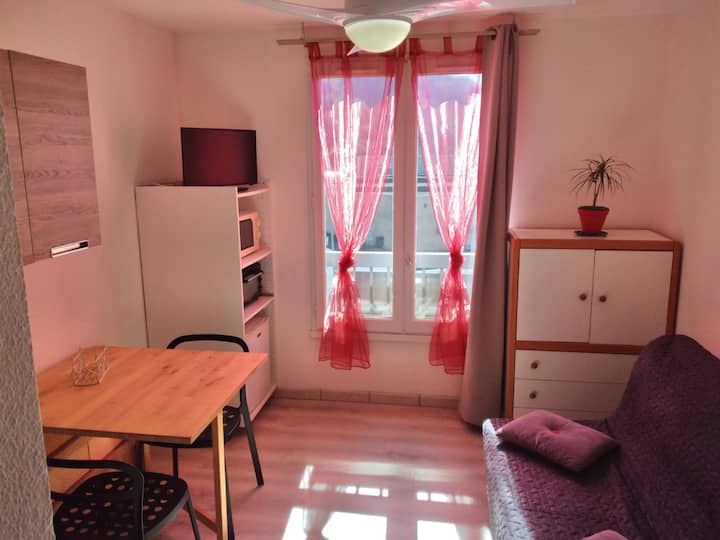 Loue Studio Meublé Et éQuipé - Bédarieux