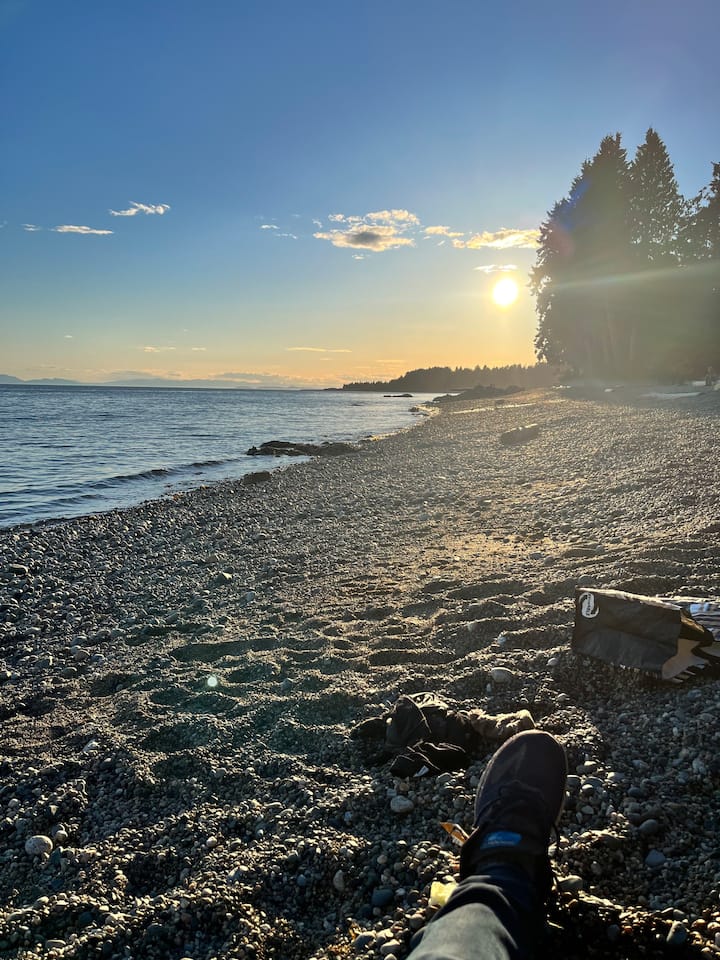 Sechelt Vacation Rentals & Homes - British Columbia, Canada | Airbnb