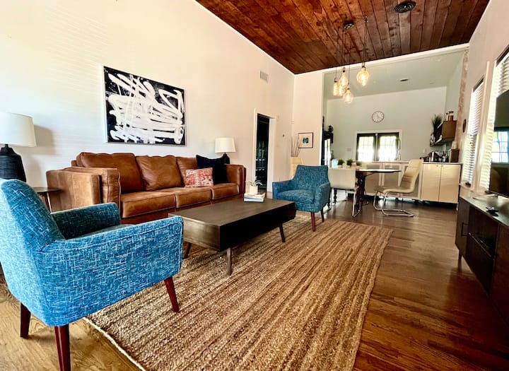 Gorgeous 1 Bdrm, Fenced Backyard - Close To River! - San Antonio
