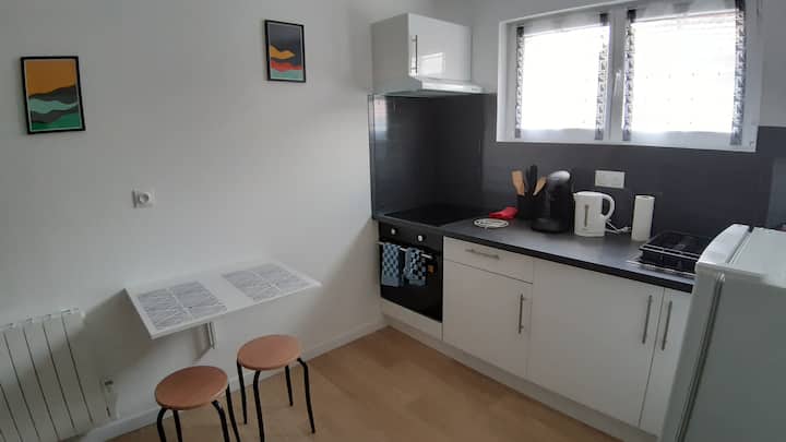 2. Appart Neuf T2 Proche Gare, Meublé Avec Goût - Oise