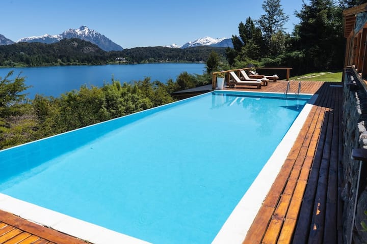 Increíble Casa Con Pileta Sobre El Lago - San Carlos de Bariloche