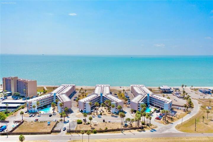 Yellow Submarine -Beachside Condo - Corpus Christi - Corpus Christi, TX