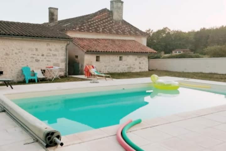 Détente En Dordogne, Maison Cosy Avec Piscine - Dordogne