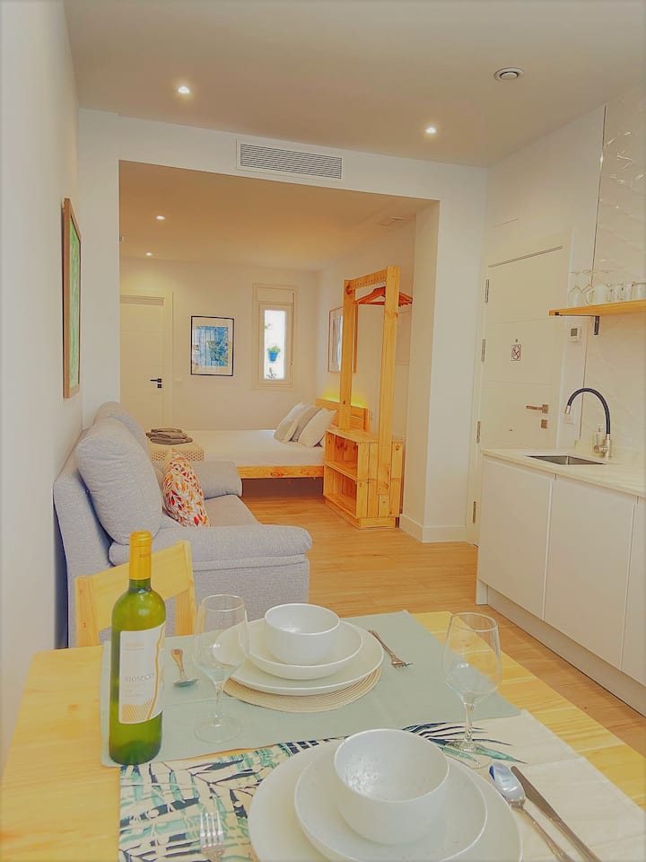 City Center Apartment Big - Peaceful Roof Terrace - Málaga