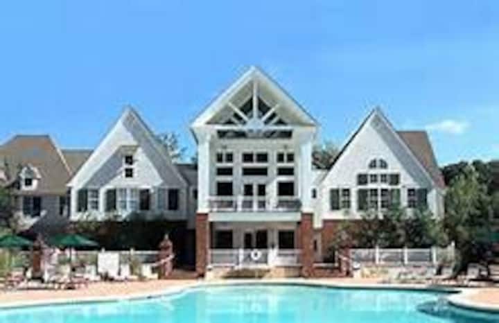 Spacious 2 Bed 2.5 Bath Estate Townhome - Machicomoco State Park, Hayes